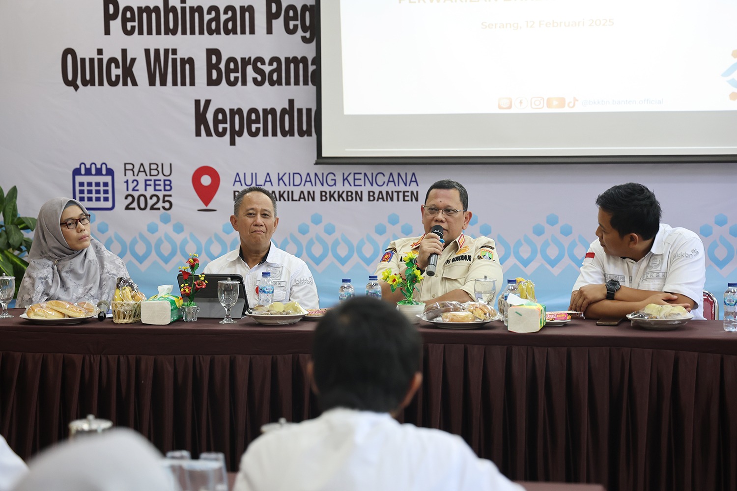Buka Acara Pembinaan Pegawai dan Penguatan Pelaksanaan Quick Win, Pj Gubernur Banten: Lima Quick ...